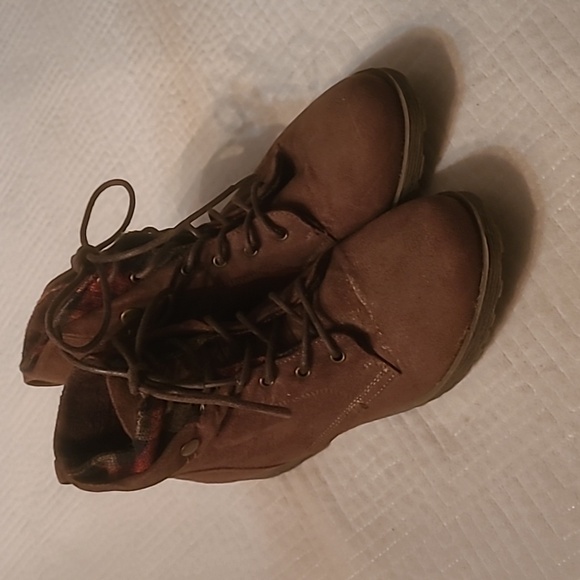 Rock & Candy | Shoes | Rock Candy Tavin Womens Boots Size 75 Brown ...